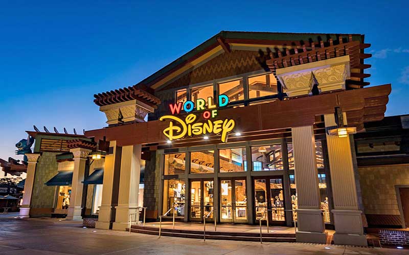 UNIQLO Disney Springs | Clothing Shop, Walt Disney World Resort