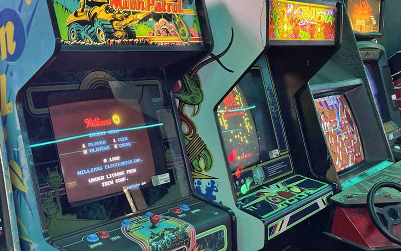 The Grid Arcade | Pinball, Retro Video Games & Bar, Pensacola