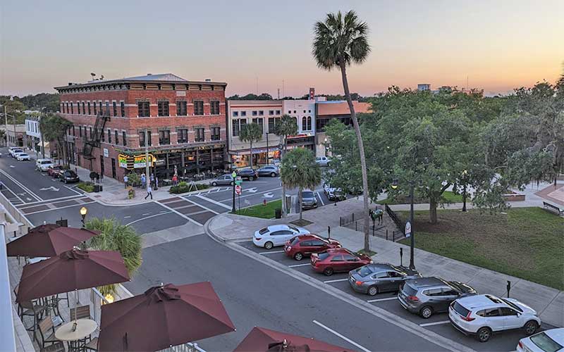 Ocala Downtown Square | Historic Plaza & Events with Bandstand