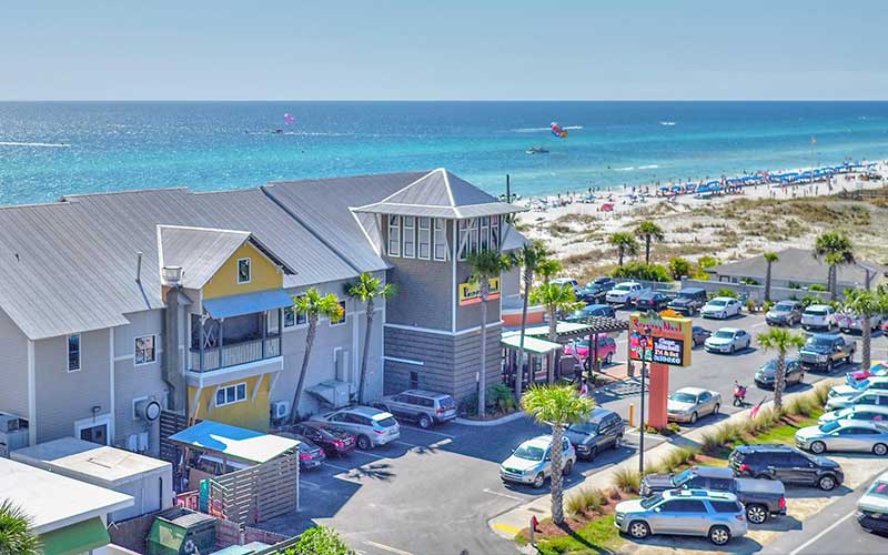 Runaway Island | Oceanfront Restaurant at Panama City Beach