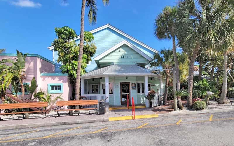 Squid Lips Melbourne | Waterfront Seafood Dining, Eau Gallie Pier