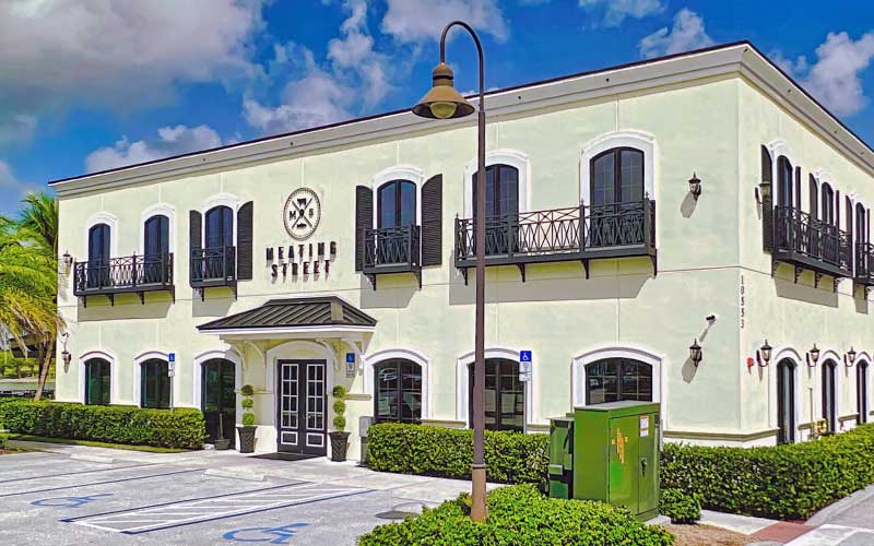 Stuart Boathouse | Seafood Restaurant Overlooking St. Lucie River