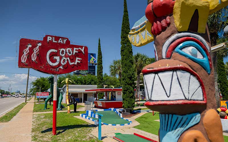 Gator Beach World's Greatest Alligator Park, Emerald Coast, Destin