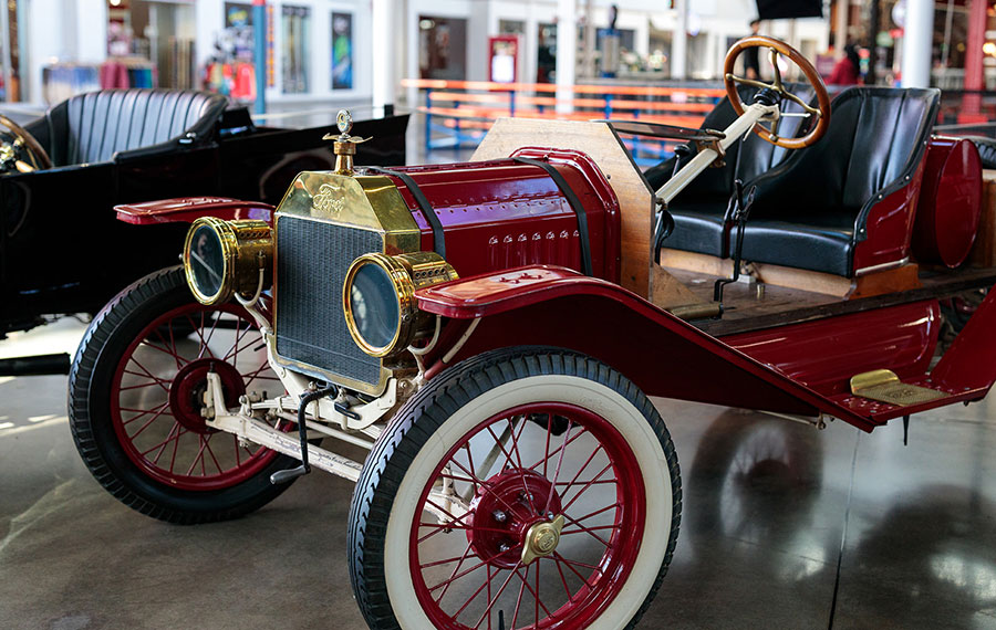 Dezerland's Orlando Auto Museum Named #2 in the U.S.